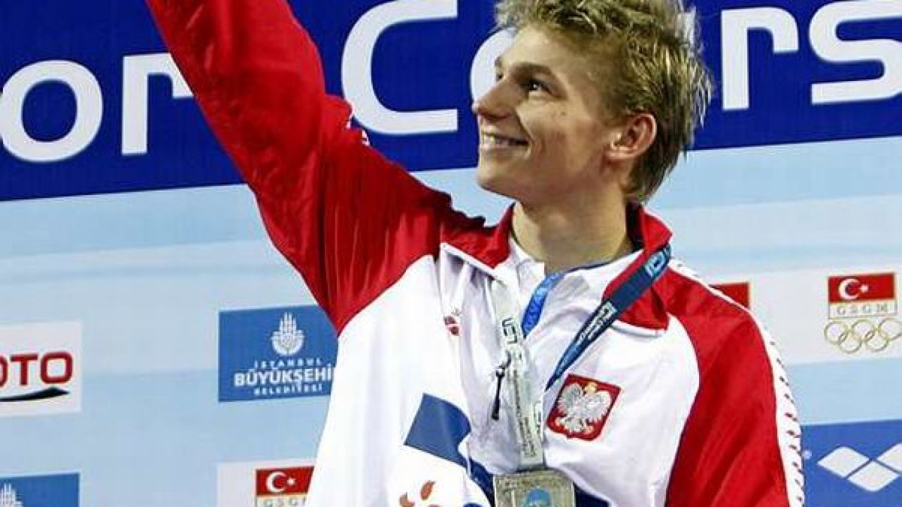 Kawęcki płynie po medal! | TVP SPORT