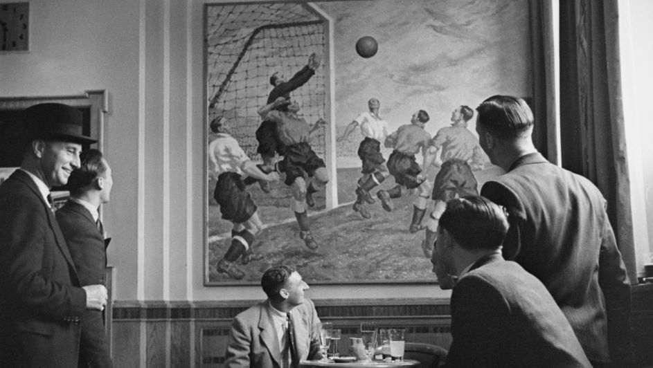 Najstarsi piłkarze w historii. Kto jest najstarszym zawodnikiem Premier ...