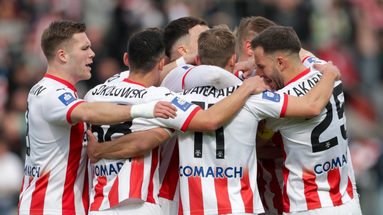 Jakub Burek nowym bramkarzem Cracovii | TVP SPORT