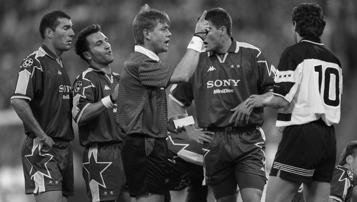 Piłka nożna: Zmarł Sandor Puhl, arbiter finału MŚ w 1994 roku | TVP SPORT