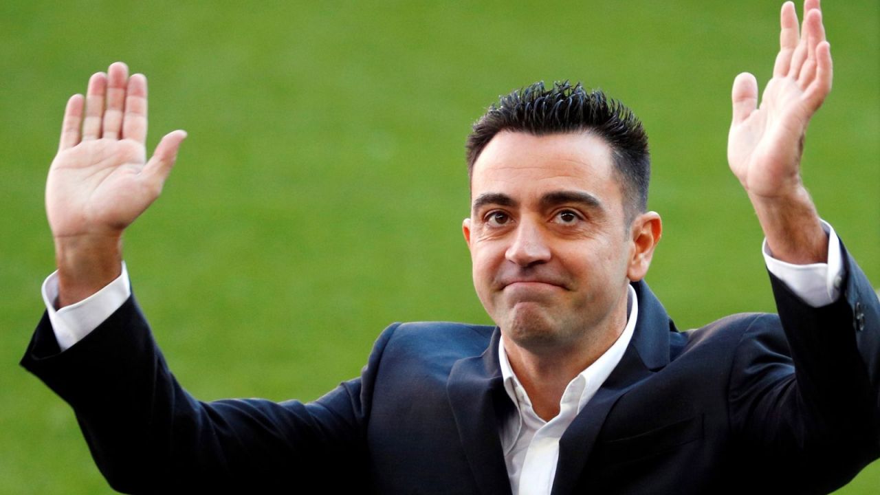 Czytelnia VIP. Xavi, dziecko Johana. Były kapitan zbawcą Barcelony ...