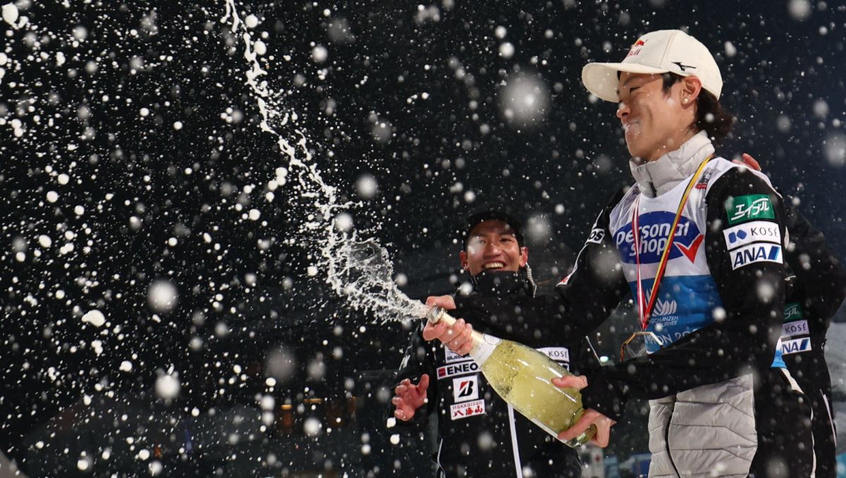 Ryoyu z owacją w biurze prasowym. "Dziś? Wódka z Red Bullem" | TVP SPORT