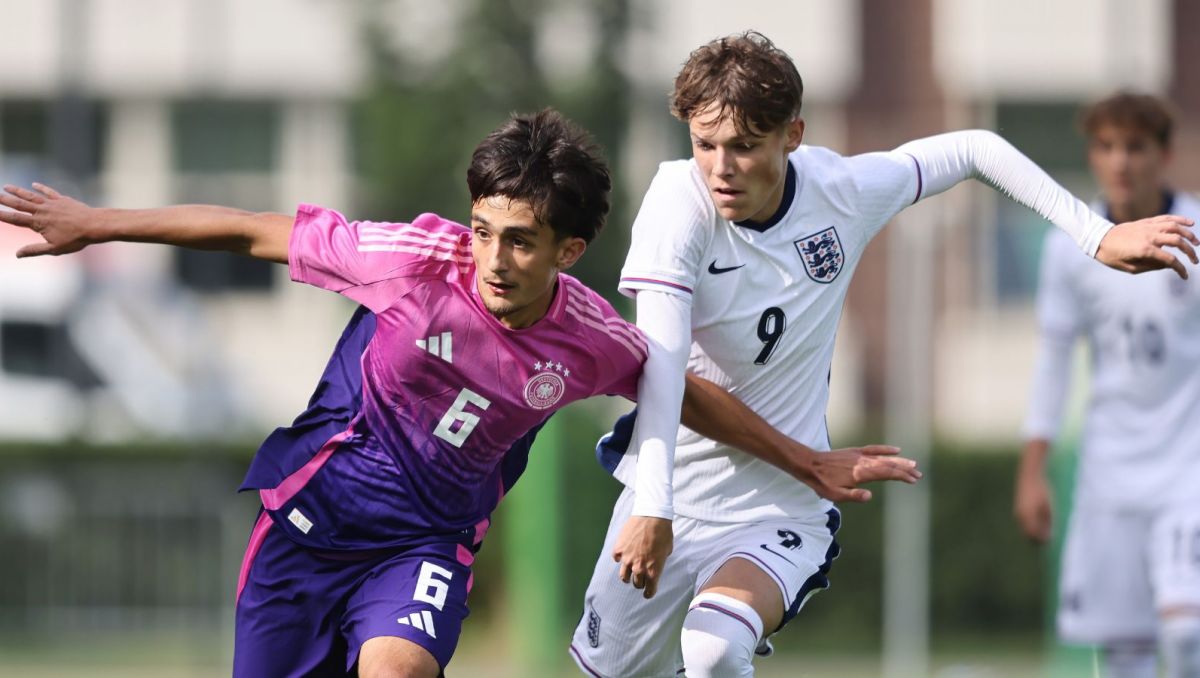 Igor Tyjon zagrał dla Anglii, ale wciąż może grać dla Polski. "Nie jest ...