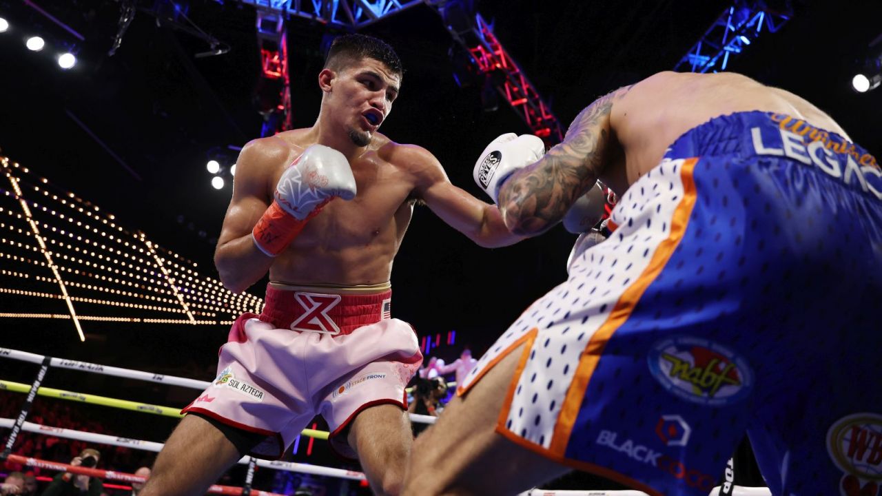 Xander Zayas został najmłodszym aktywnym mistrzem świata w boksie ...