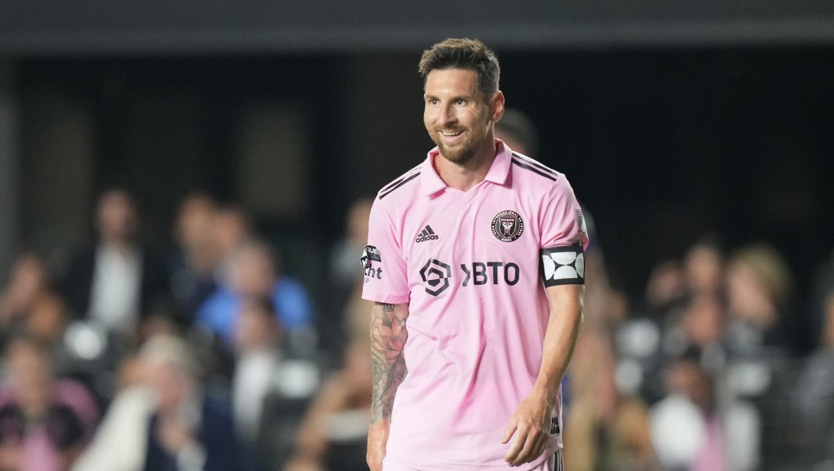 Deco: Messi na pewno rozegra mecz pożegnalny w Barcelonie | TVP SPORT