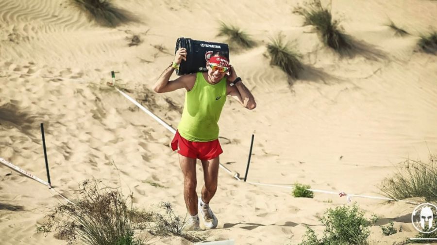 Ten włocławianin to prawdziwy Spartan Warrior. Zdobył srebro MŚ w biegu ...