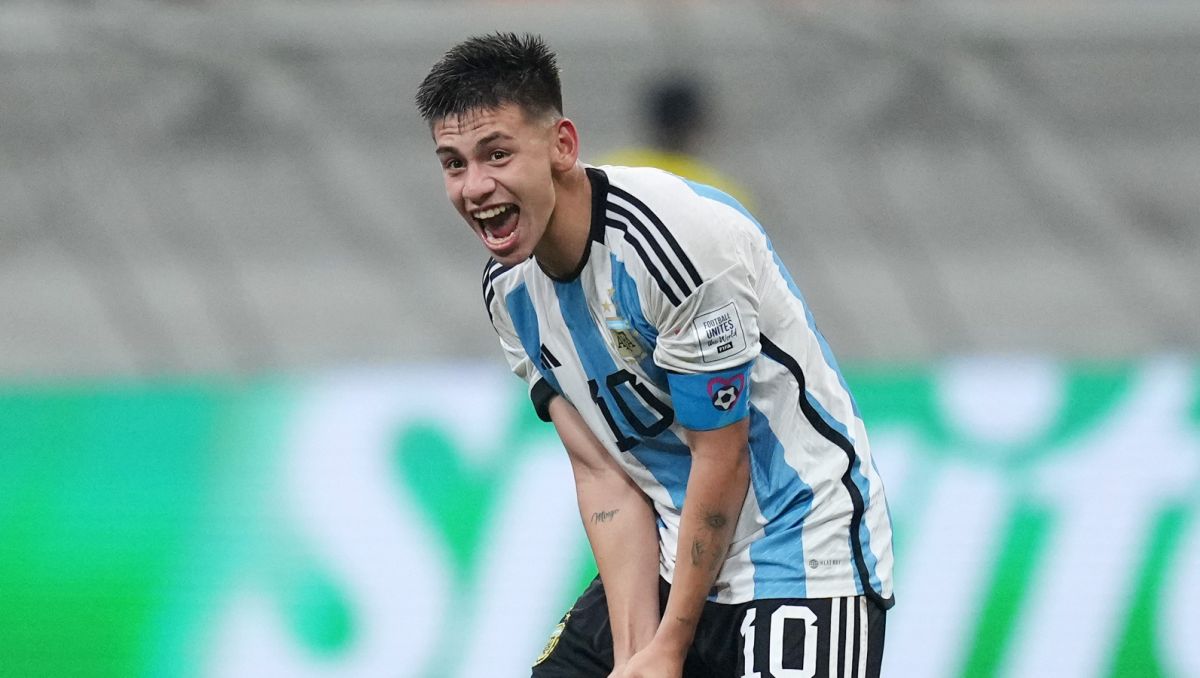 Premier League. Claudio Echeverri celem transferowym Manchesteru City i Chelsea | TVP SPORT