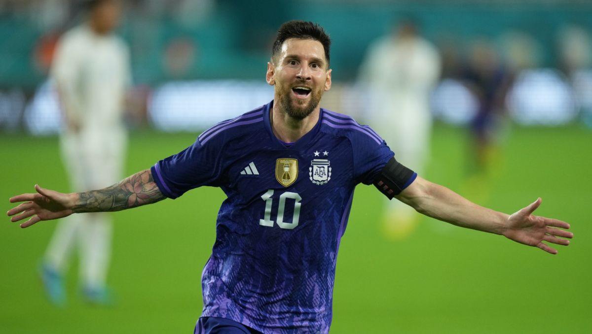 Lionel Messi w składzie reprezentacji Argentyny na tournee po Azji ... Lionel Messi w składzie reprezentacji Argentyny na tournee po Azji ...