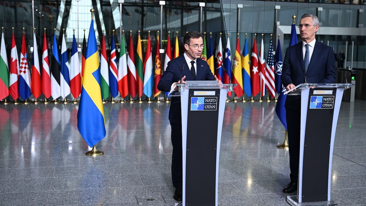 W kwaterze NATO podniesiono flagę Szwecji. „Zostawiamy za sobą 200 lat ... W kwaterze NATO podniesiono flagę Szwecji. „Zostawiamy za sobą 200 lat ...