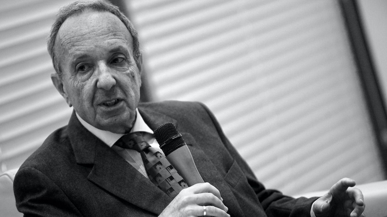 Daniel Passent nie żyje. Dziennikarz, publicysta „Polityki” i pisarz ...