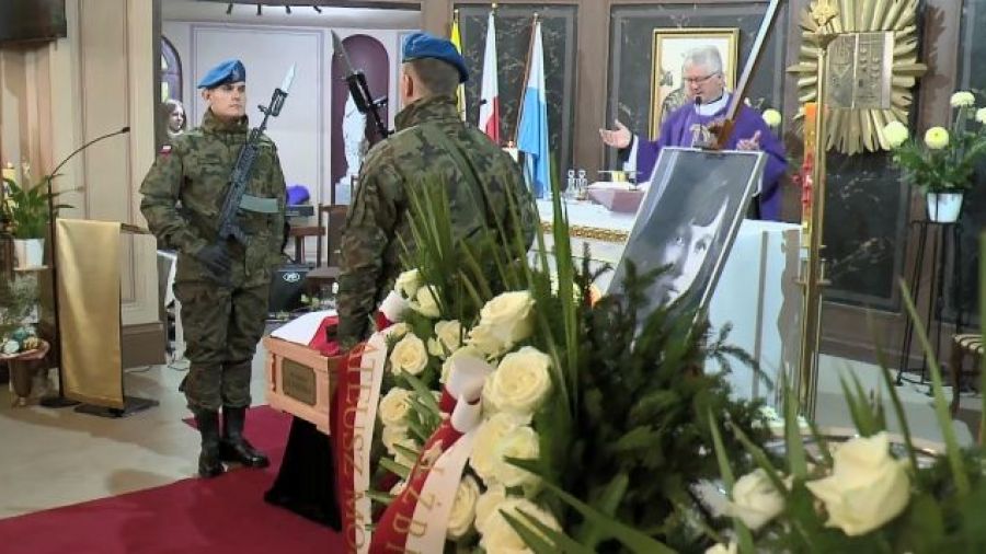 Niemcy odebrali jej rodzinę, a czerwonoarmista życie. Maria Turowska na ...