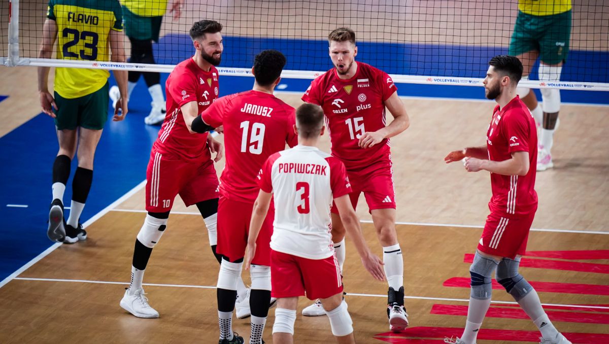 "Kanarki" latały za wysoko. Reprezentacja Polski siatkarzy przegrała 1:3 z Brazylią w Lidze ...