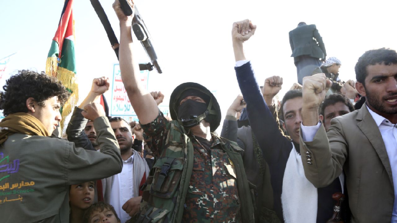 Izrael: pocisk rakietowy spadł w pobliżu Tel Awiwu, jest kilkunastu ...