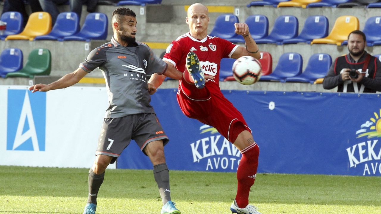 Jakub Czerwiński wrócił z Barcelony. Zagra w grudniu? | TVP SPORT Jakub Czerwiński wrócił z Barcelony. Zagra w grudniu? | TVP SPORT