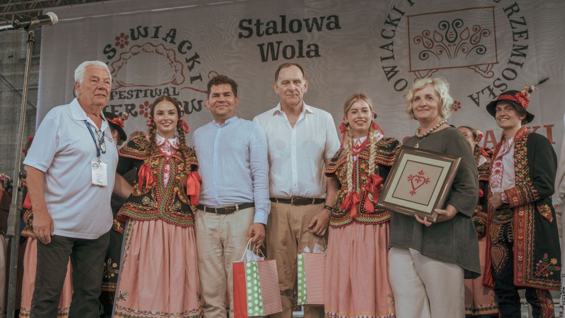 „Polonez” z Vancouver - jak z pielęgnowania folkloru zrobić wizytówkę ...