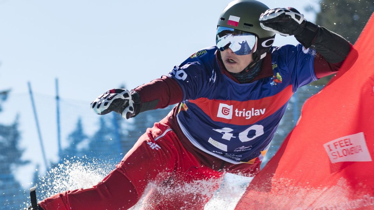 Snowboard: Oskar Kwiatkowski trzeci w zawodach Pucharu Świata | TVP SPORT