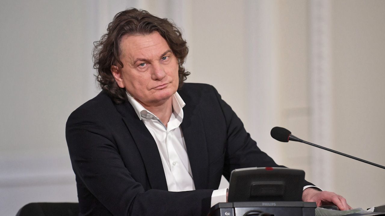 Dzika reprywatyzacja w Warszawie. Nieruchomości warte miliardy miasto ...